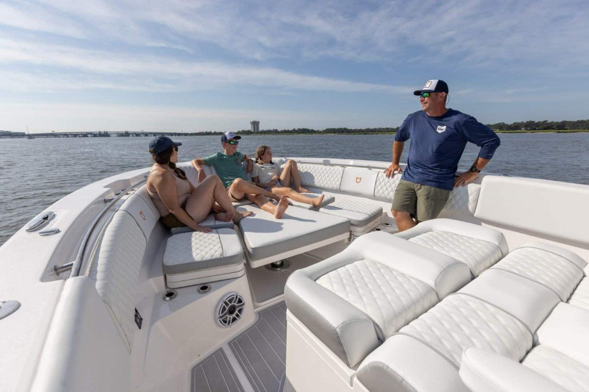 2024 Sea Fox 368 Commander | Boat Research | Yachthub
