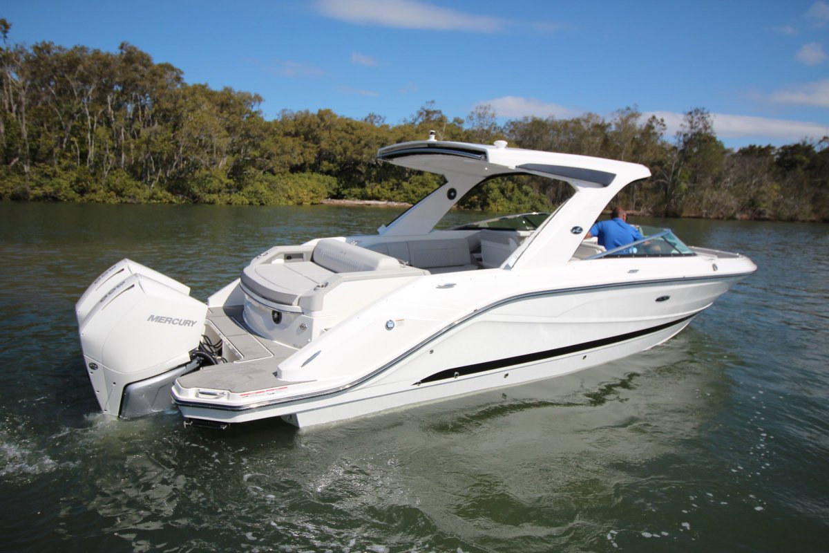 2023 Sea Ray 310 Slx Ob | Boat Research | Yachthub