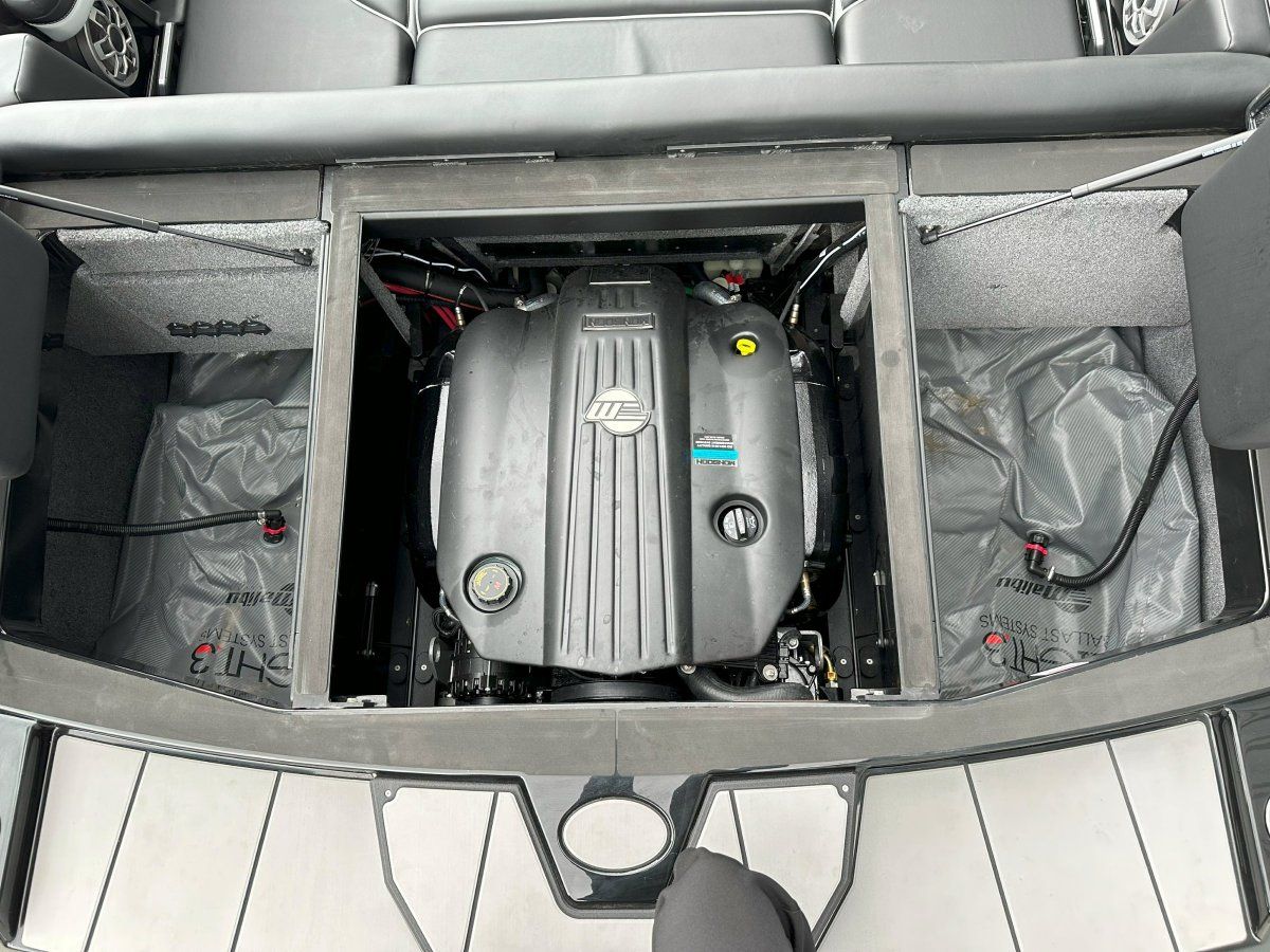 2023 Axis A225 | Boat Research | Boats Online