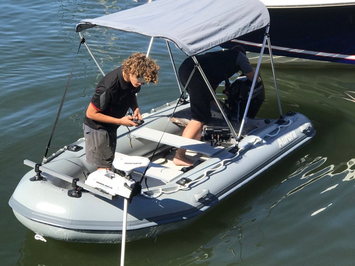 2022 Aurora Adventure Master 400 | Boat Research | Boats Online