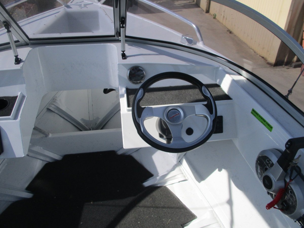 2024 Stacer 481 Seamaster | Boat Research | Boats Online