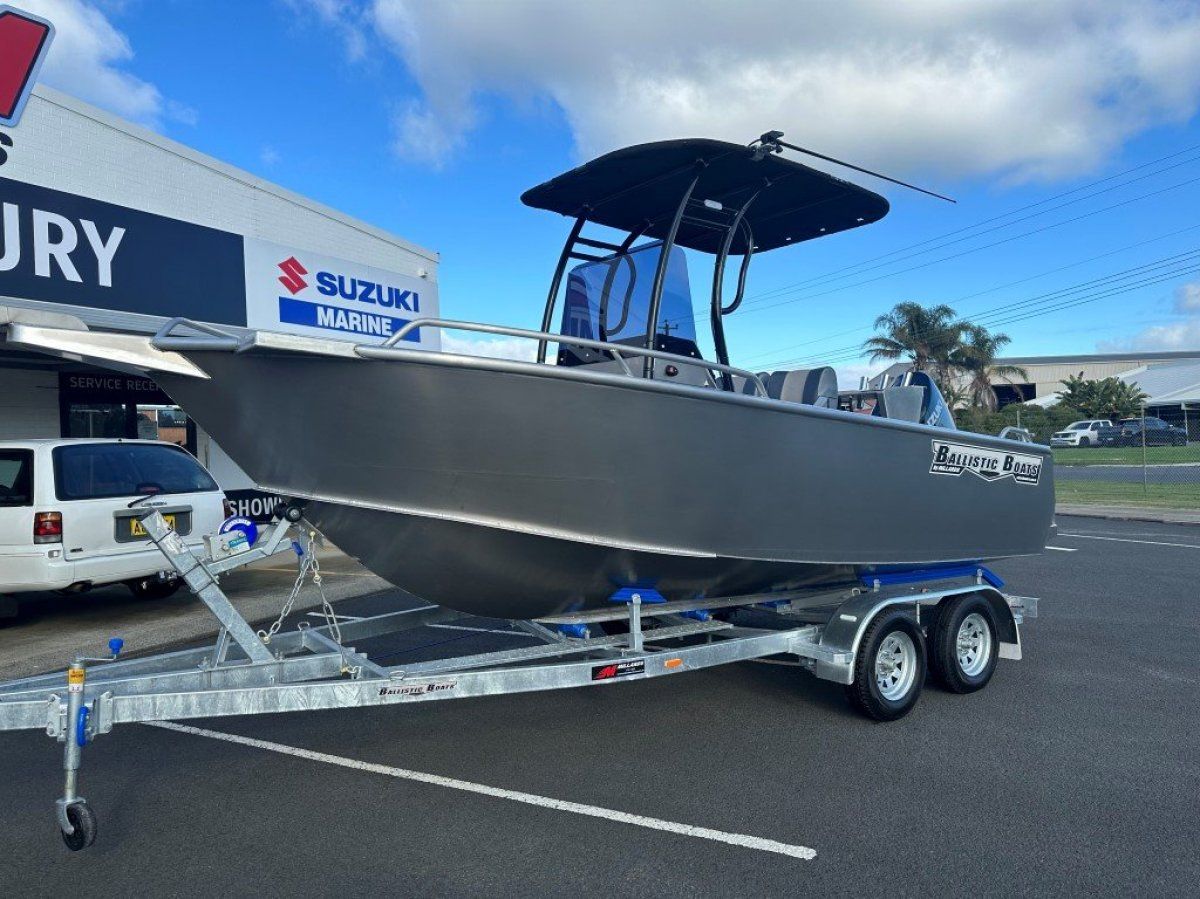 2022 Ballistic 570 Centre Console | Boat Research | BoatsOnline