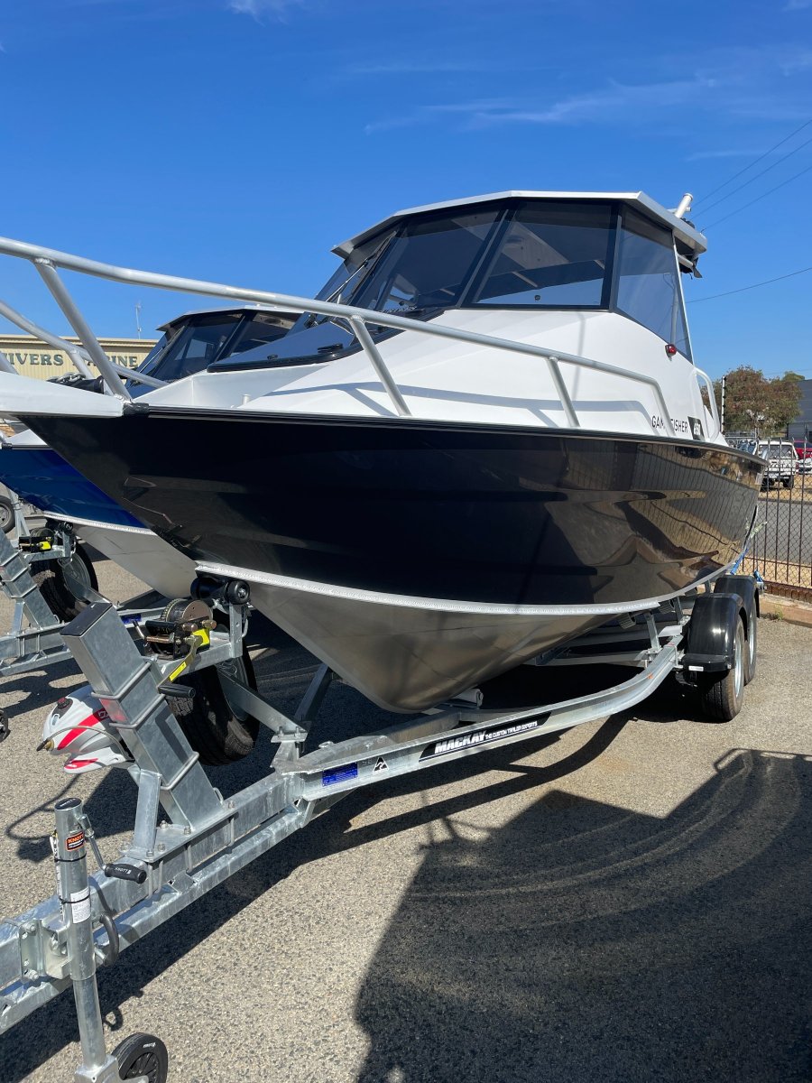 2023 Surtees 650ht Gamefisher | Boat Research | Boats Online