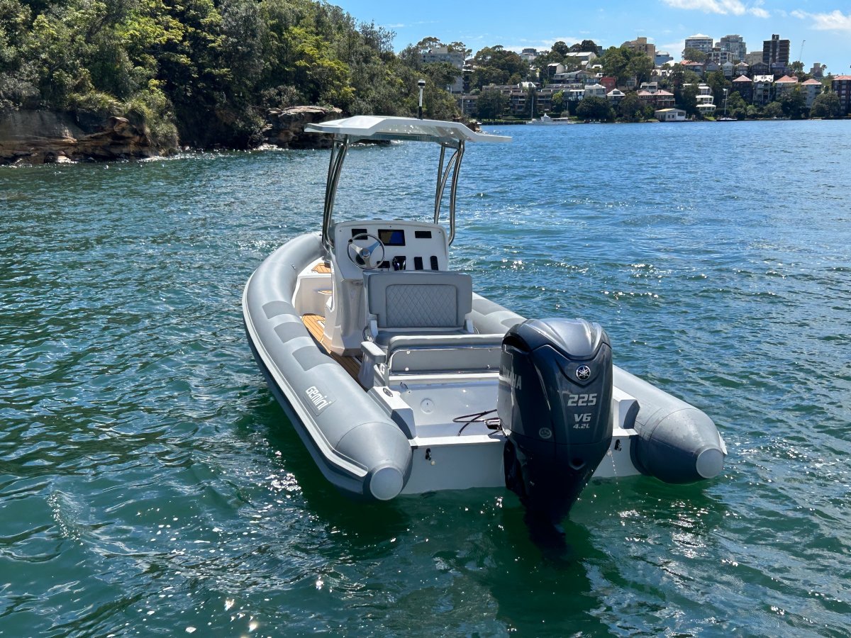 2024 Gemini Waverider 720 | Boat Research | Boats Online