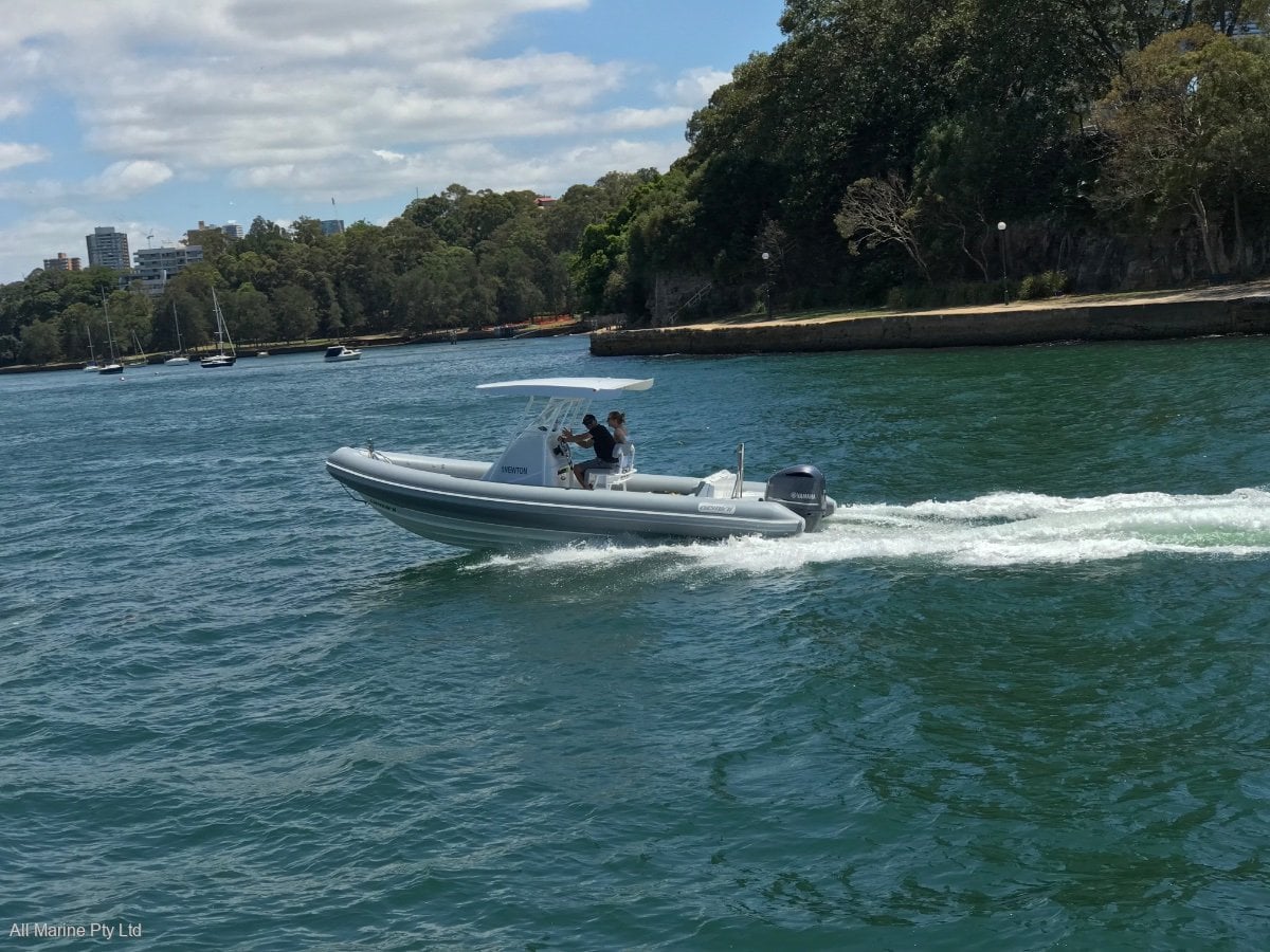 2024 Gemini Waverider 780 | Boat Research | Boats Online