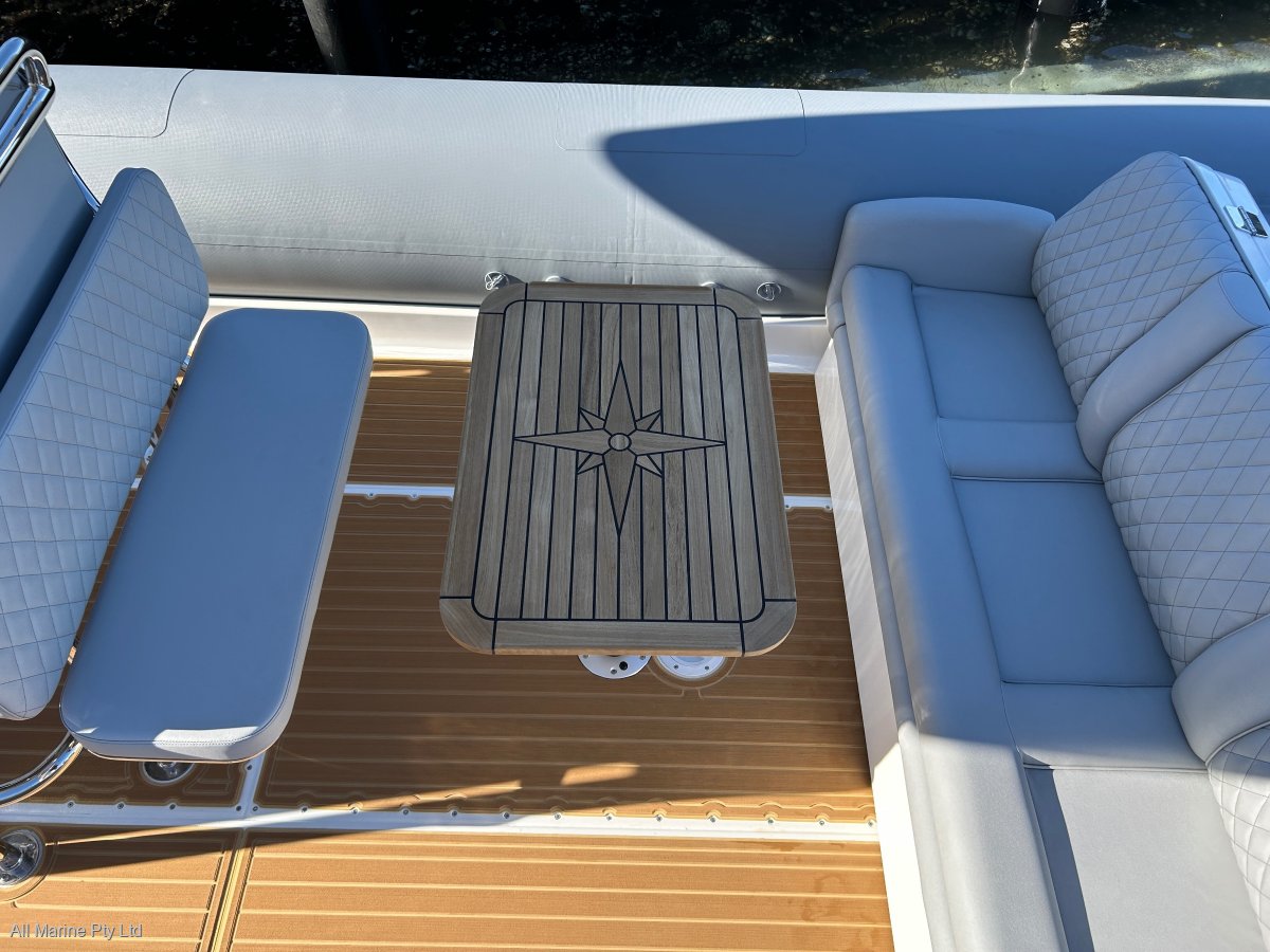 2024 Gemini Waverider 780 | Boat Research | BoatsOnline