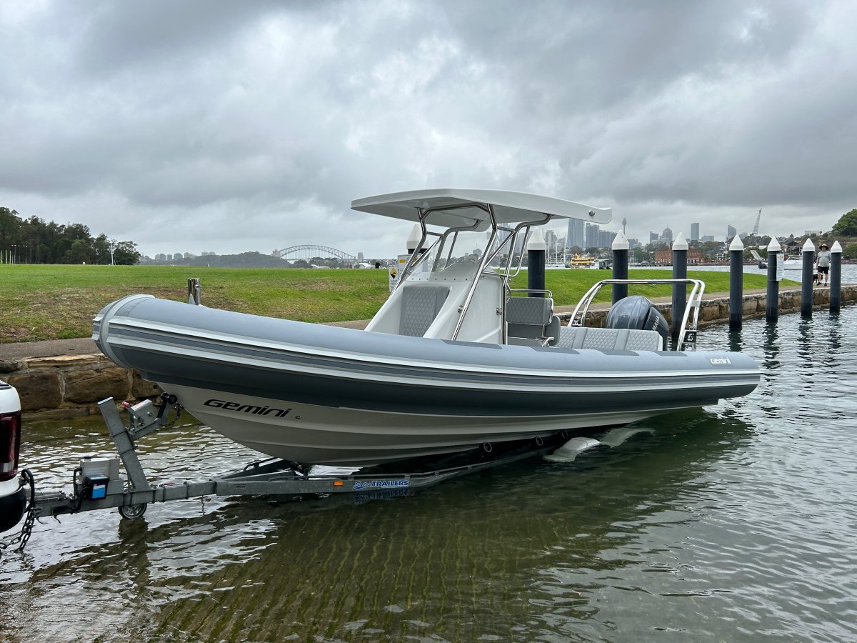 2024 Gemini Waverider 780 | Boat Research | Boats Online