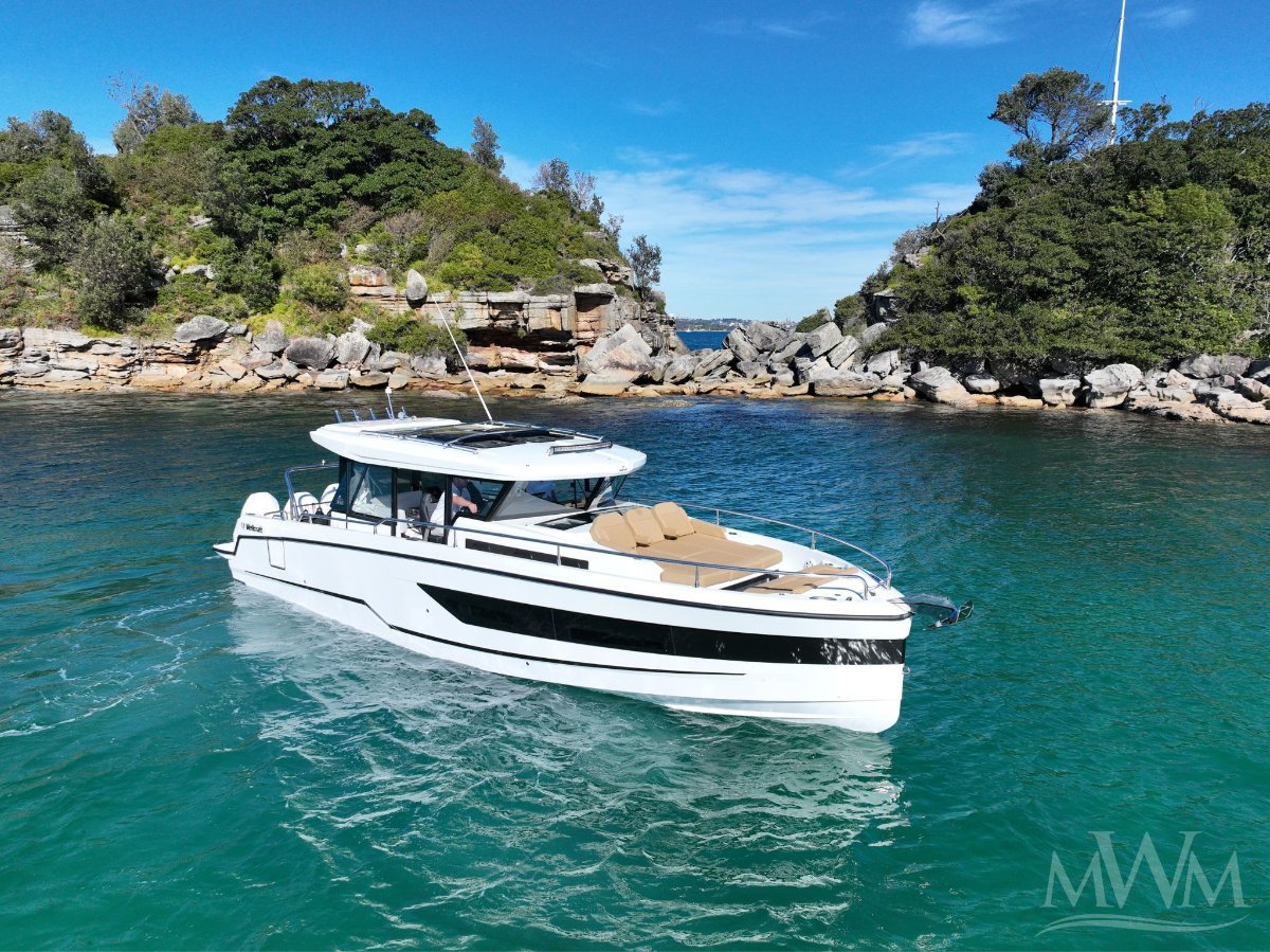 2024 Wellcraft 355 Commuter | Boat Research | Yachthub