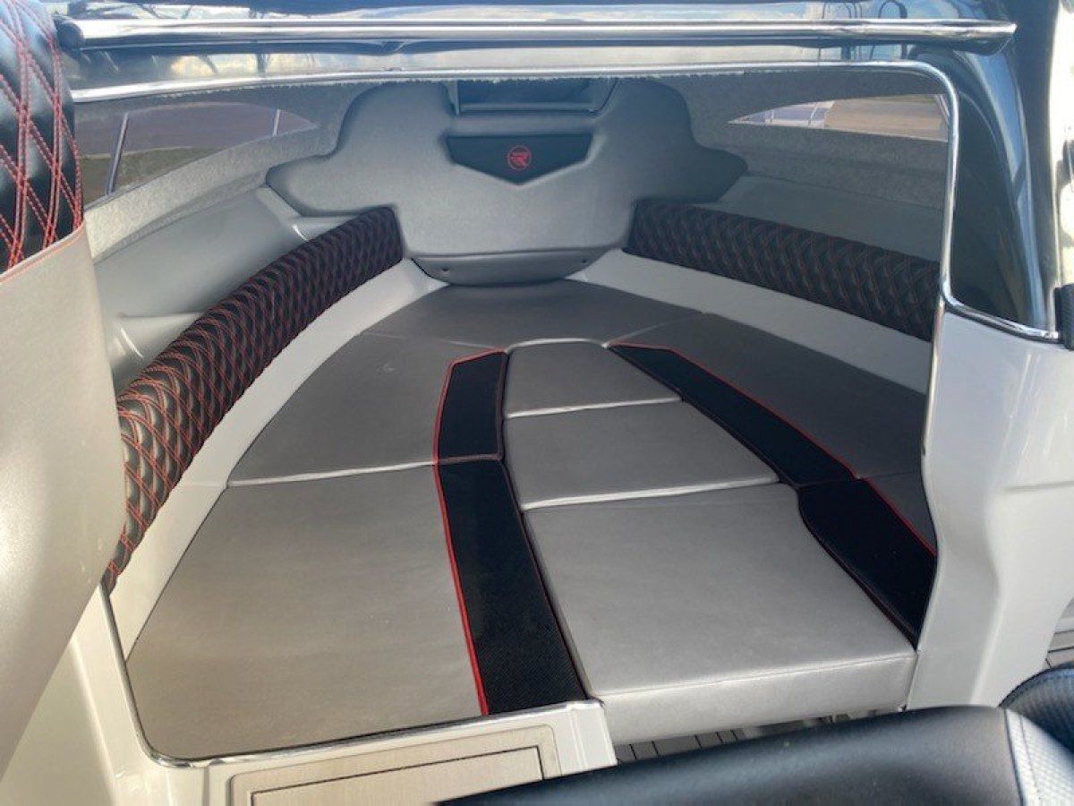 2024 Revival R640 Ht X-series | Boat Research | Boats Online