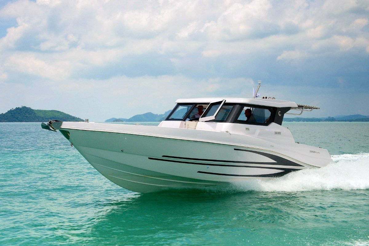 2024 Silvercraft 36ht | Boat Research | BoatsOnline