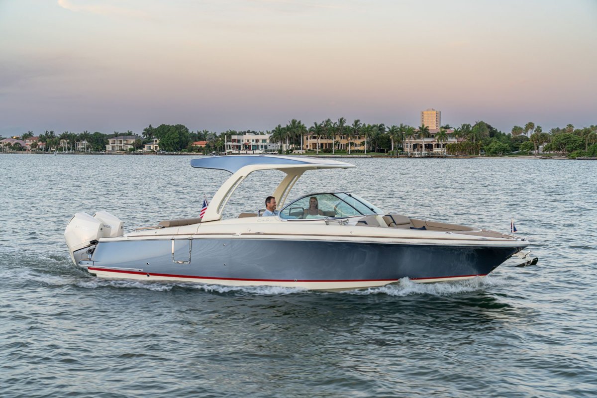 2024 Chris Craft Launch 31 Gt | Boat Research | Boats Online