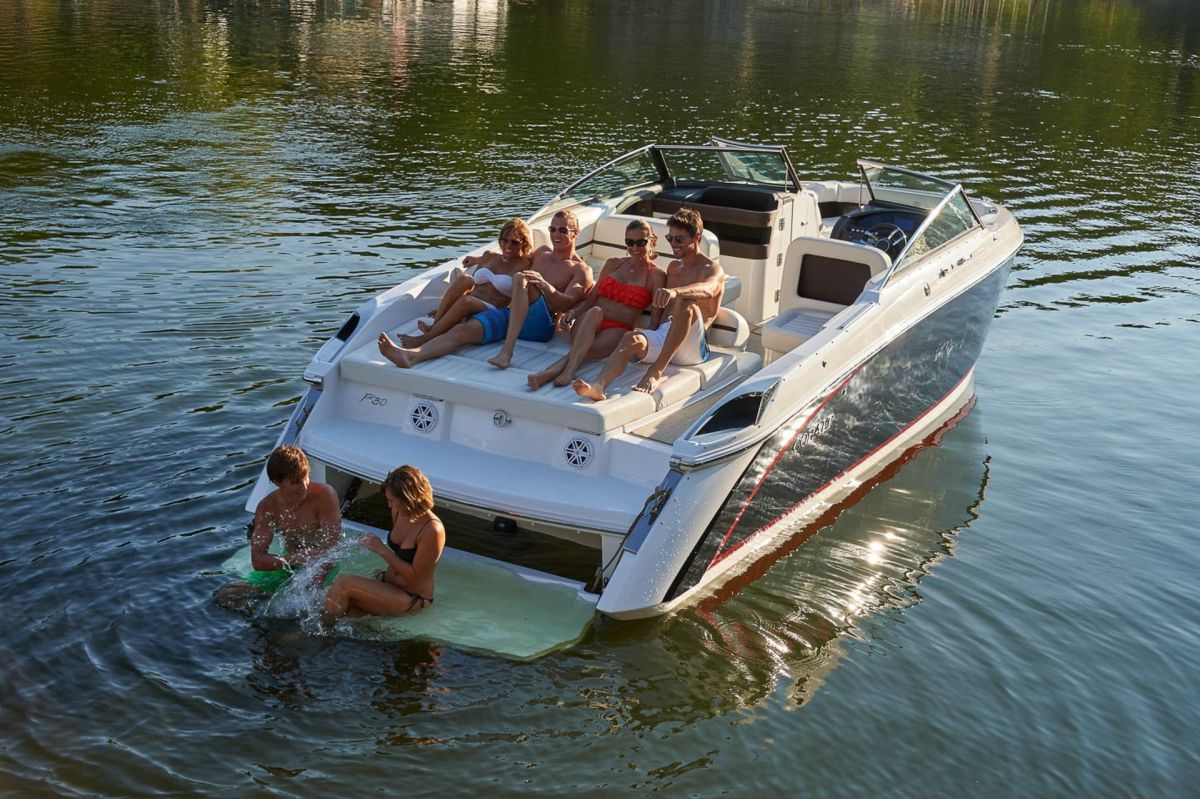 2024 Cobalt R30 Sterndrive | Boat Research | Yachthub