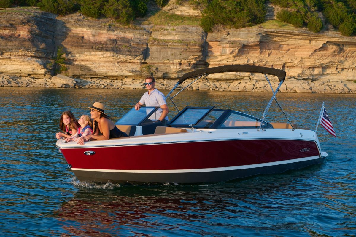 2024 Cobalt Cs22 Sterndrive | Boat Research | Yachthub