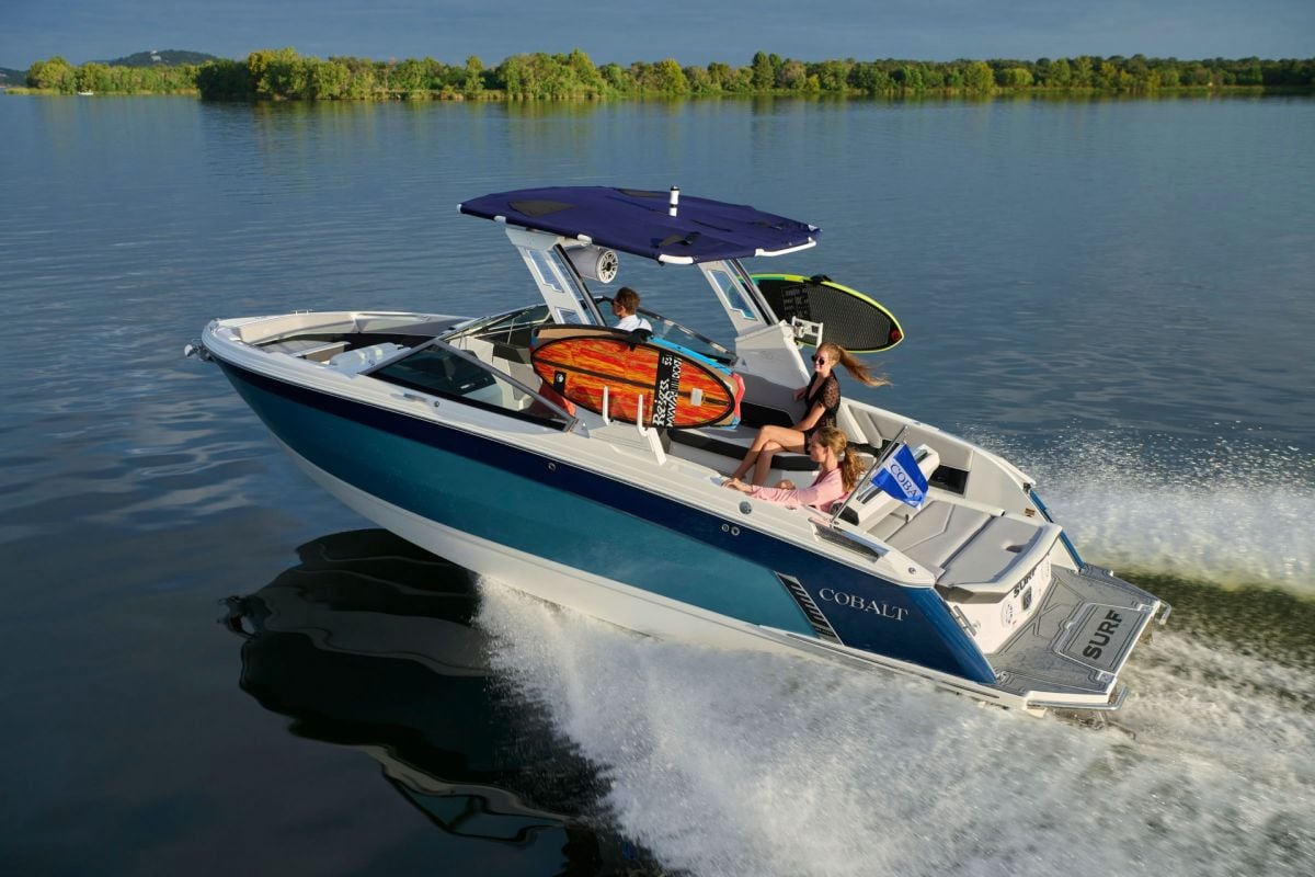 2024 Cobalt R8 Surf | Boat Research | Boats Online