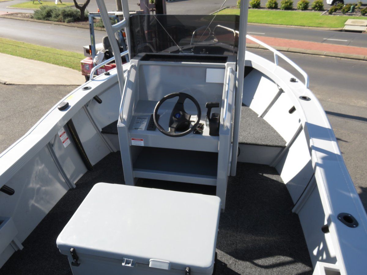 2024 Sea Jay 5.50 Vision Centre Console | Boat Research | Yachthub