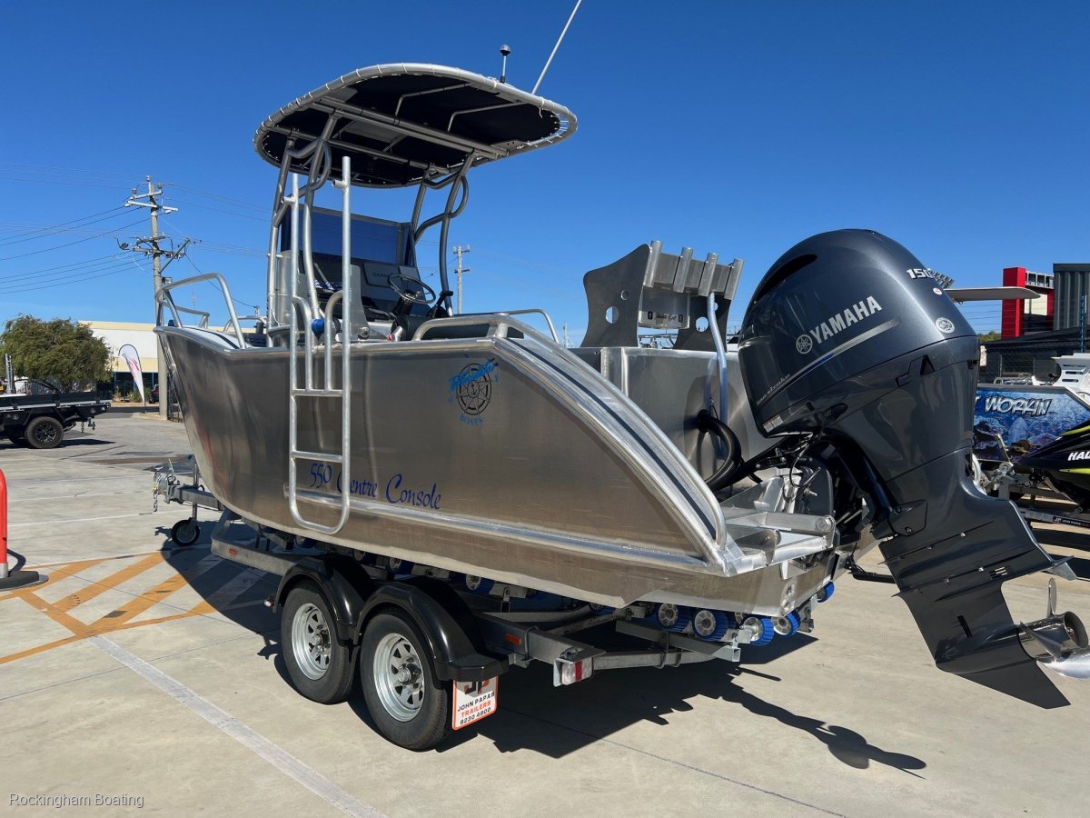 2022 Intimidator Boats 550 Centre Console | Boat Research | Boats Online