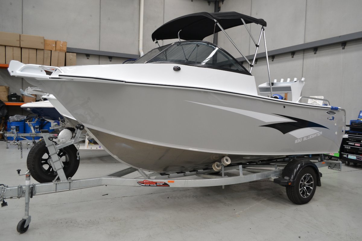 2024 Stessl 530 Bluewater | Boat Research | Boats Online