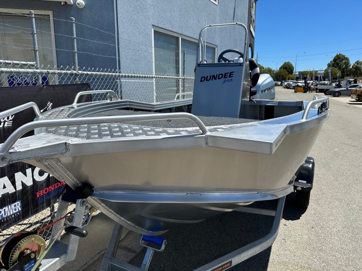 2023 Mad Dog 460 Dundee Pro | Boat Research | BoatsOnline
