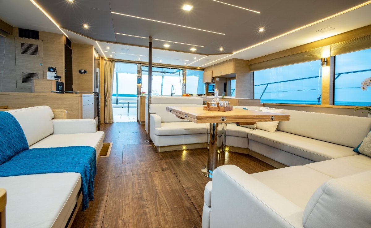 2025 Aquila 54 | Boat Research | Yachthub