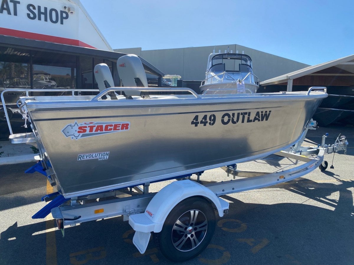 2024 Stacer 449 Outlaw Tiller Steer | Boat Research | Yachthub