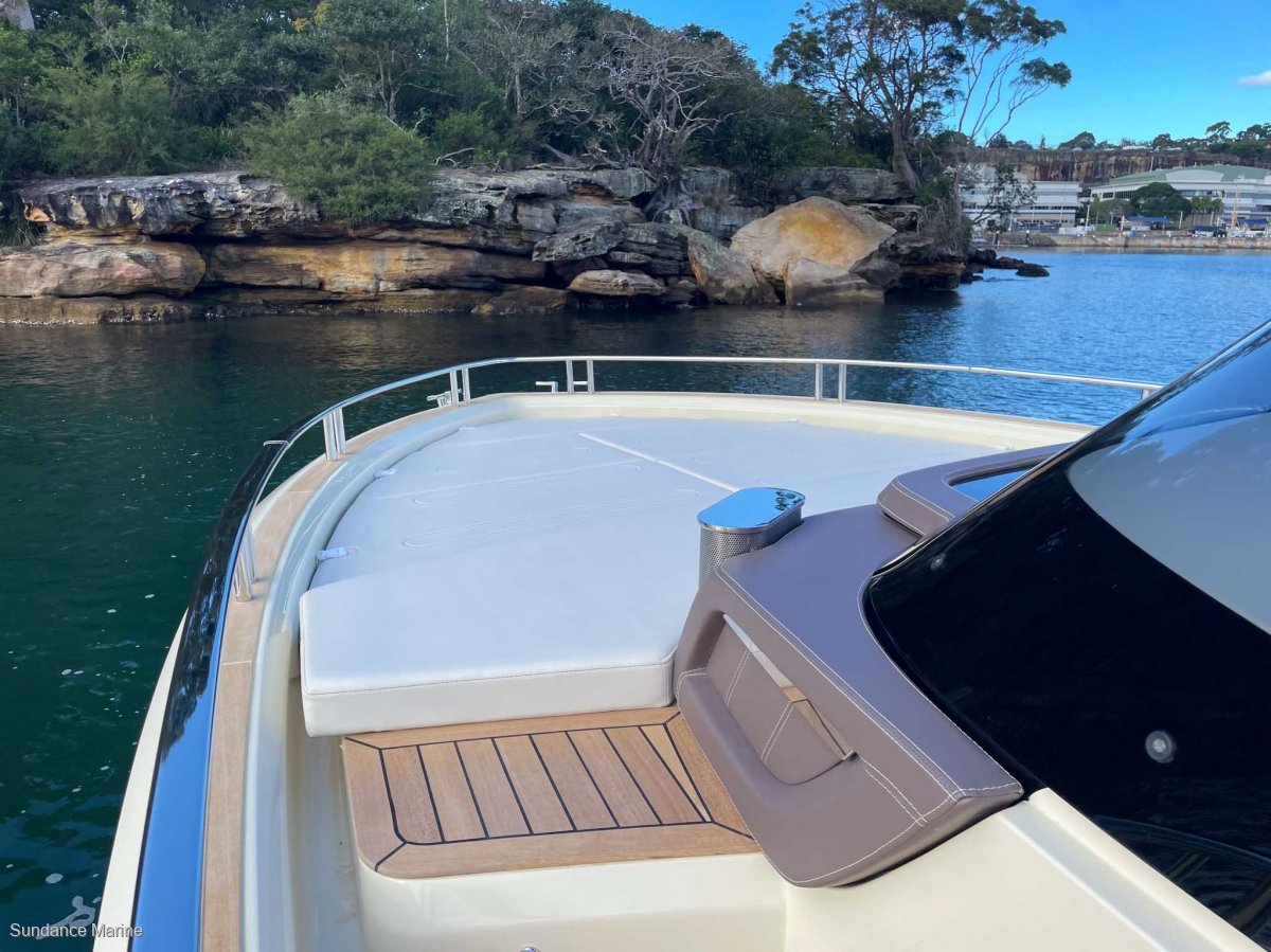 2023 Invictus 280 Tt | Boat Research | BoatsOnline