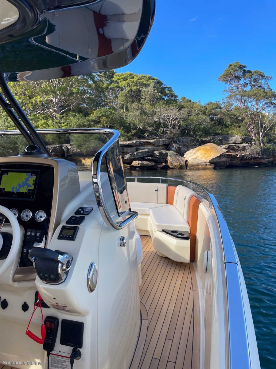 2023 Invictus 280 Tt | Boat Research | Boats Online
