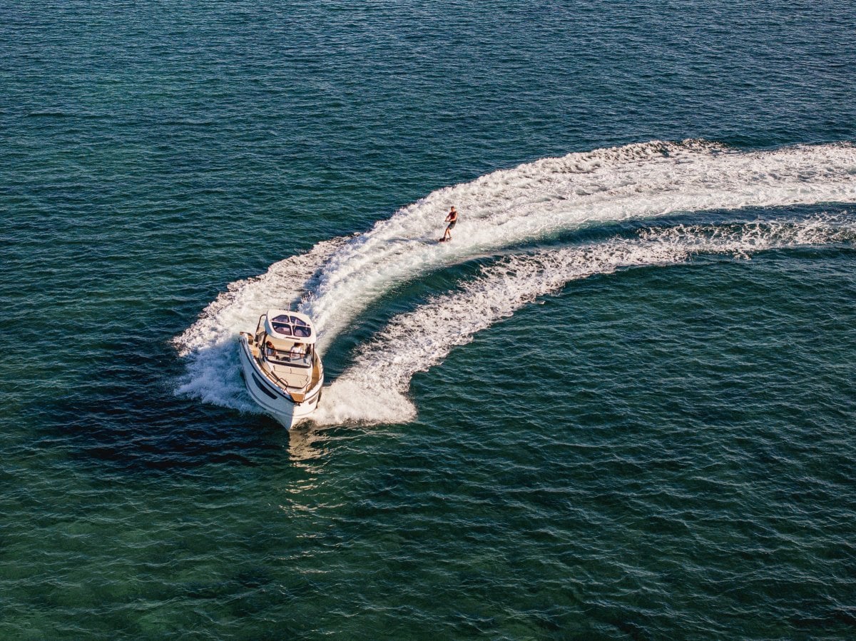 2024 Navan S30 | Boat Research | Boats Online