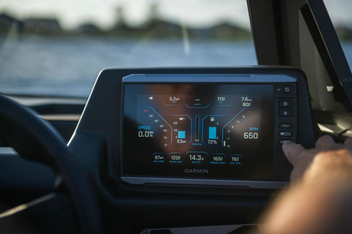 2024 Axis T220-r | Boat Research | Yachthub