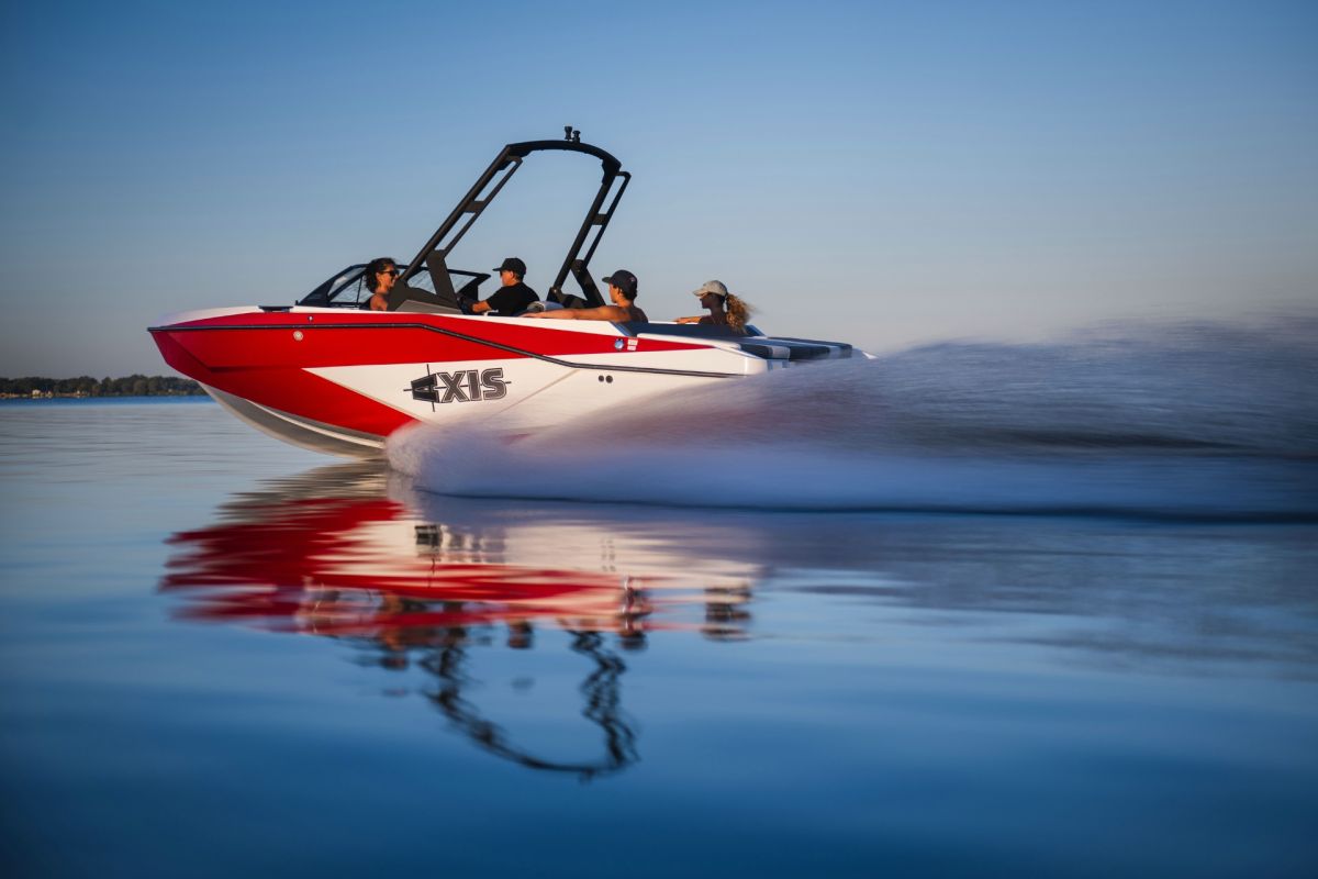 2024 Axis T220-r | Boat Research | Boats Online