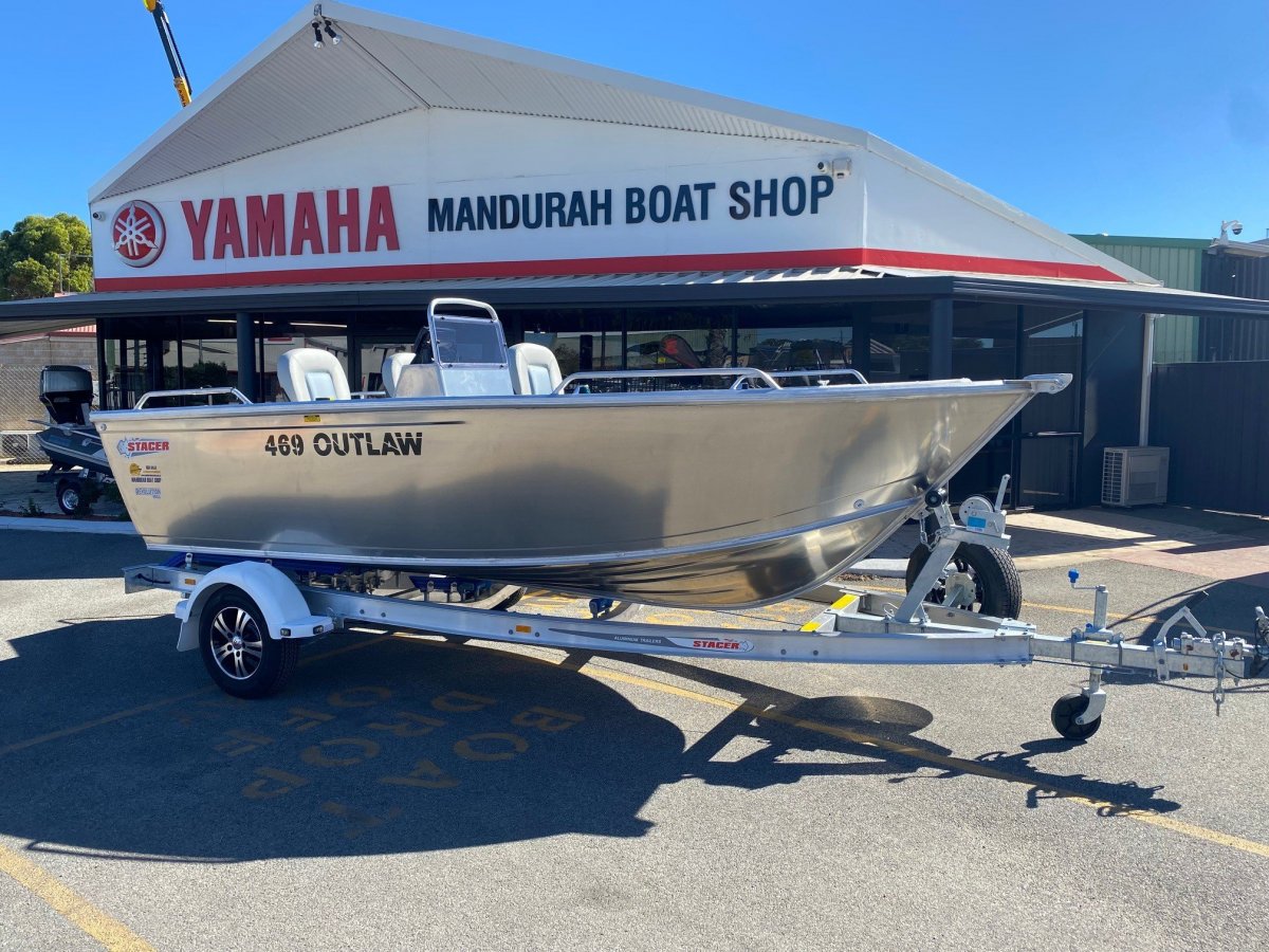 2024 Stacer 469 Outlaw Side Console | Boat Research | Yachthub