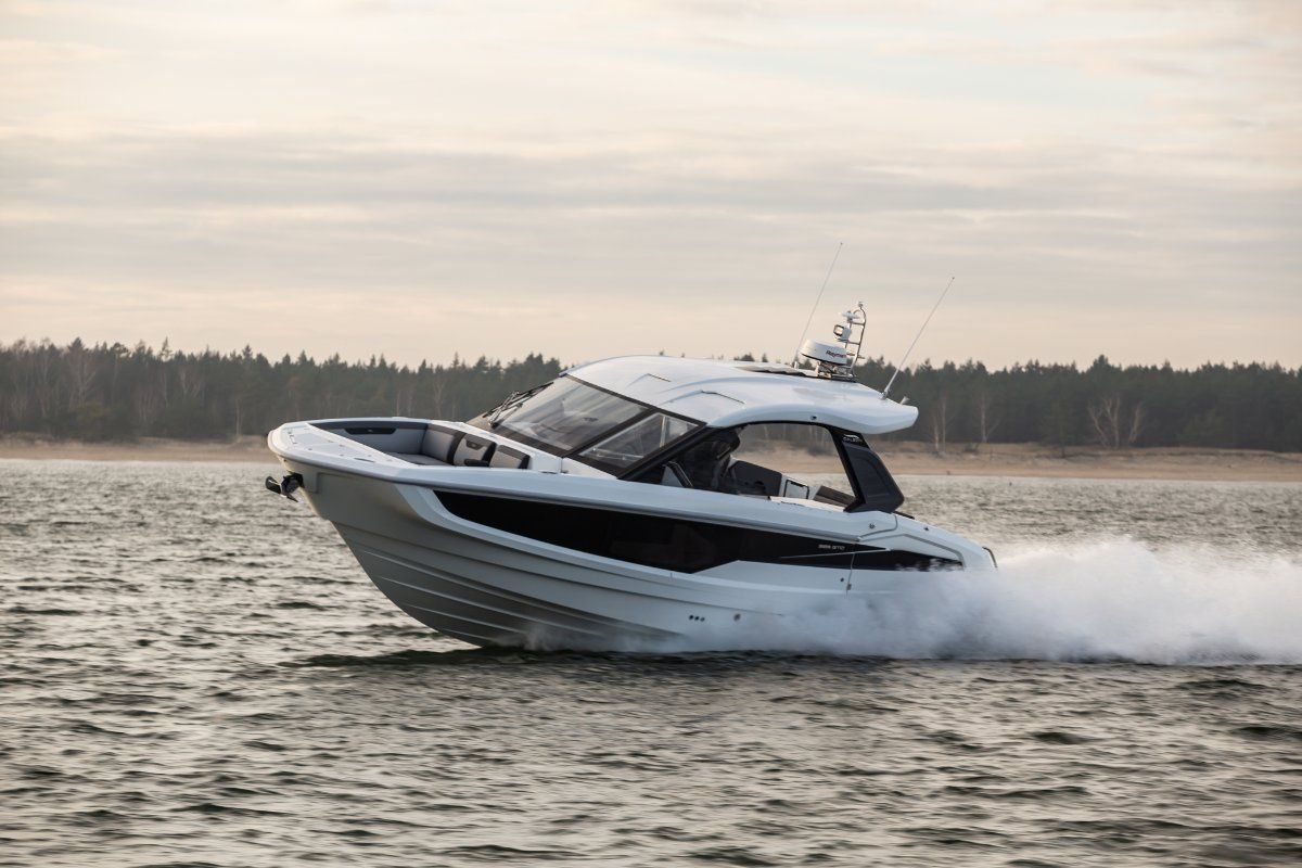 2025 Galeon 325 Gto | Boat Research | BoatsOnline