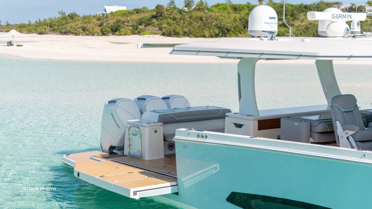 2024 Regal 50 Sav | Boat Research | Yachthub
