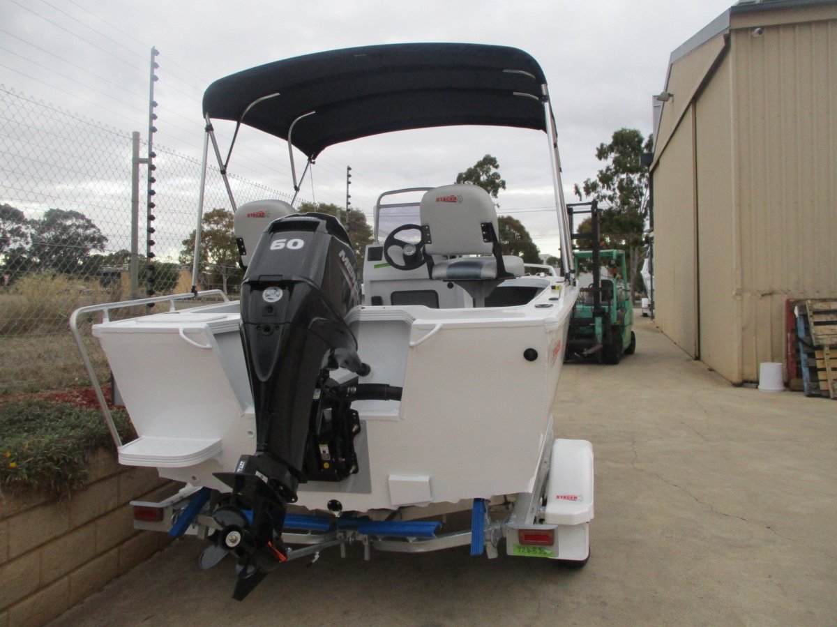 2024 Stacer 469 Outlaw Centre Console | Boat Research | Boats Online