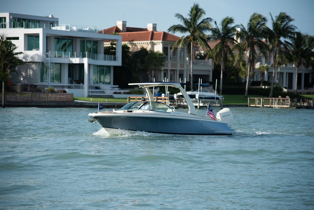 2025 Chris Craft Launch 28gt | Boat Research | Yachthub