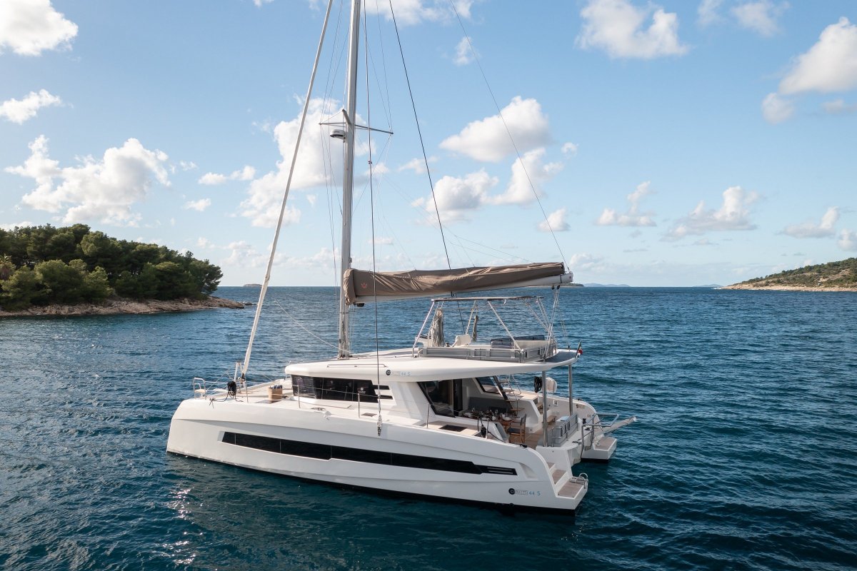 2024 Dufour Catamarans Cervetti 44 | Boat Research | Yachthub