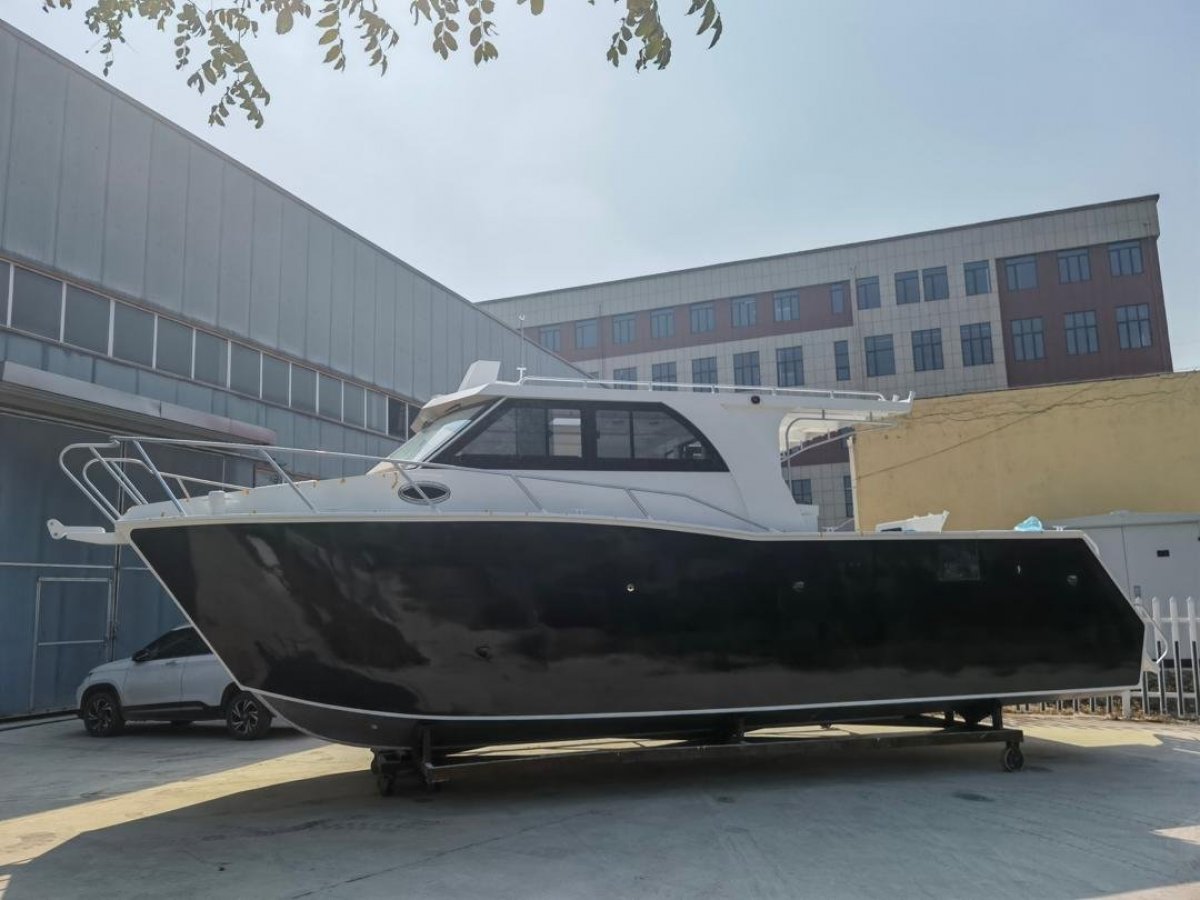 2024 Wildcat Ultimate 8.8 | Boat Research | Boats Online