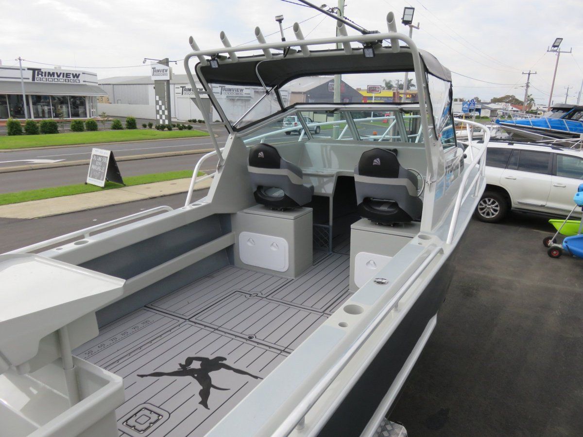 2024 Assassin 770 Soft Top | Boat Research | BoatsOnline