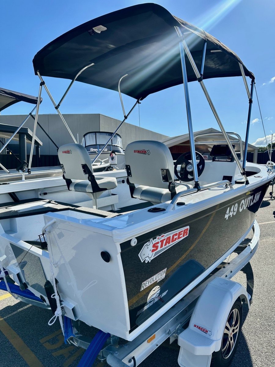 2024 Stacer 449 Outlaw Side Console | Boat Research | Boats Online