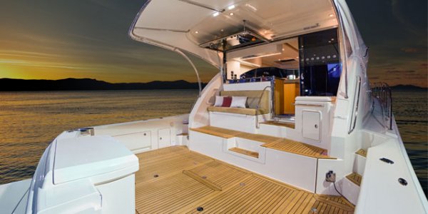 2016 Riviera 565 Suv | Boat Research | Yachthub