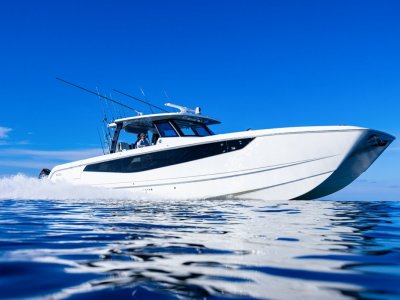 2026 Aquila 47 Molokai | Boat Research | Yachthub