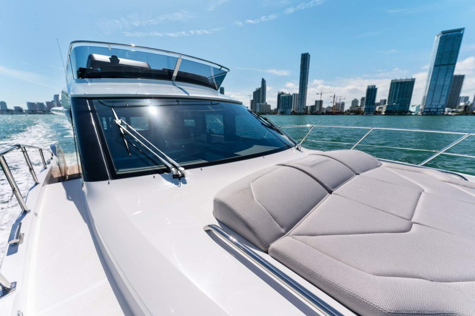 2026 Galeon 440 Fly | Boat Research | Yachthub