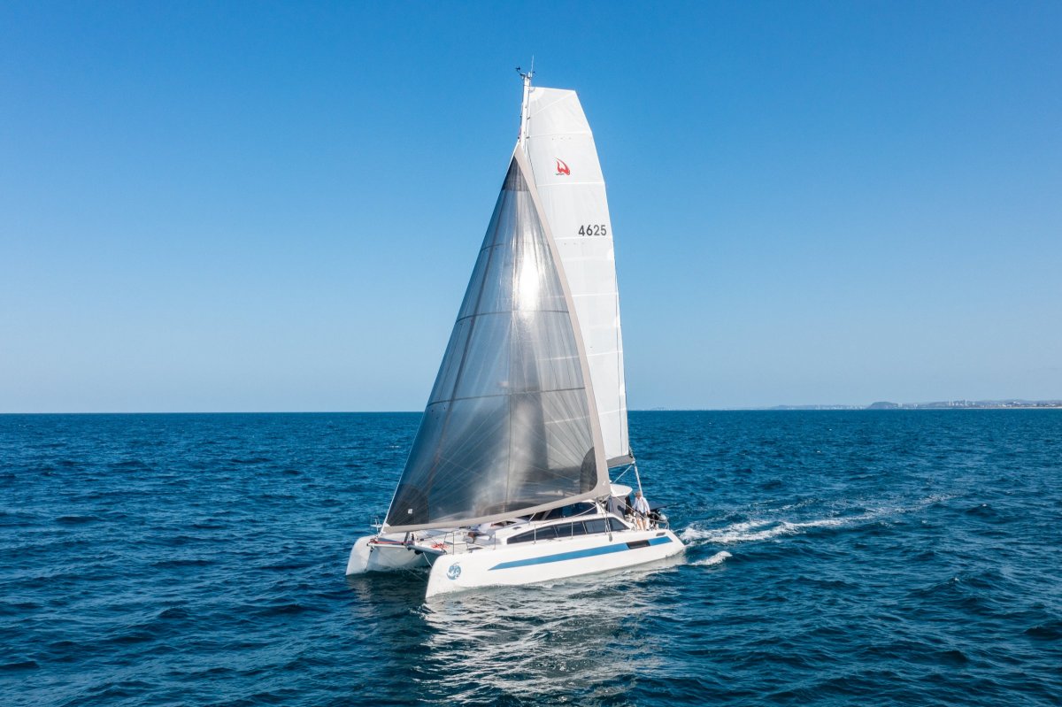 2026 Lightwave 46 | Boat Research | Boats Online