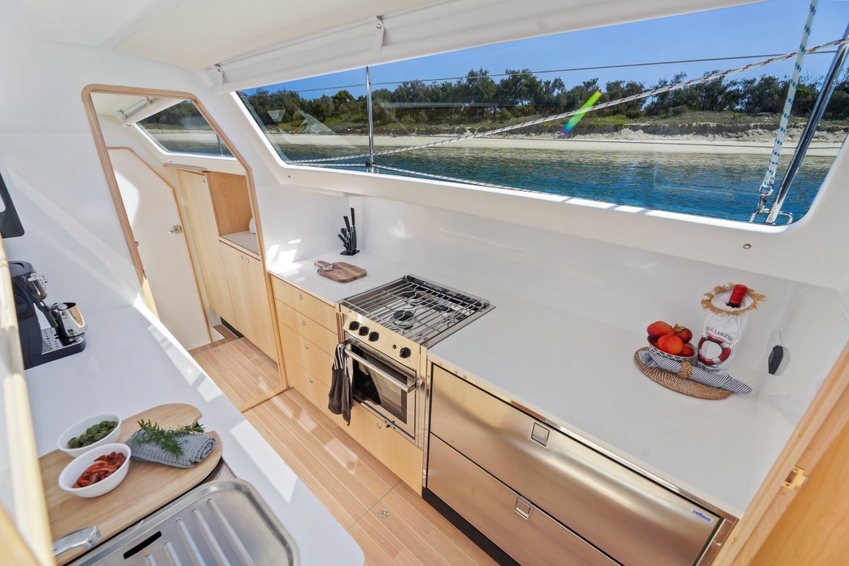2026 Lightwave 46 | Boat Research | Yachthub