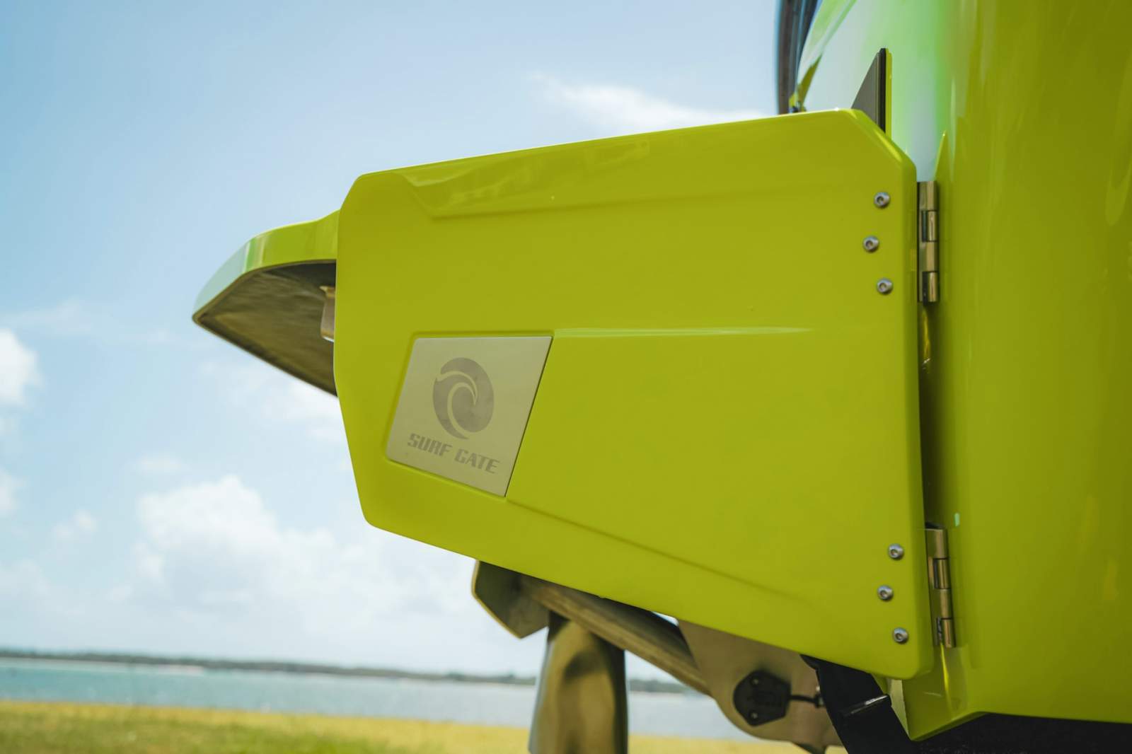 2025 Axis T220 | Boat Research | BoatsOnline