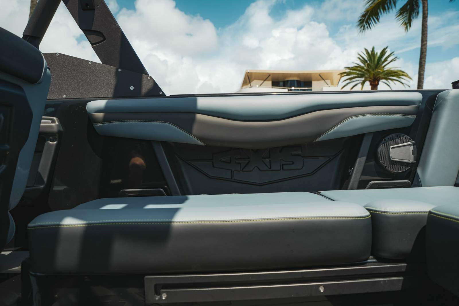 2025 Axis T220 | Boat Research | Boats Online