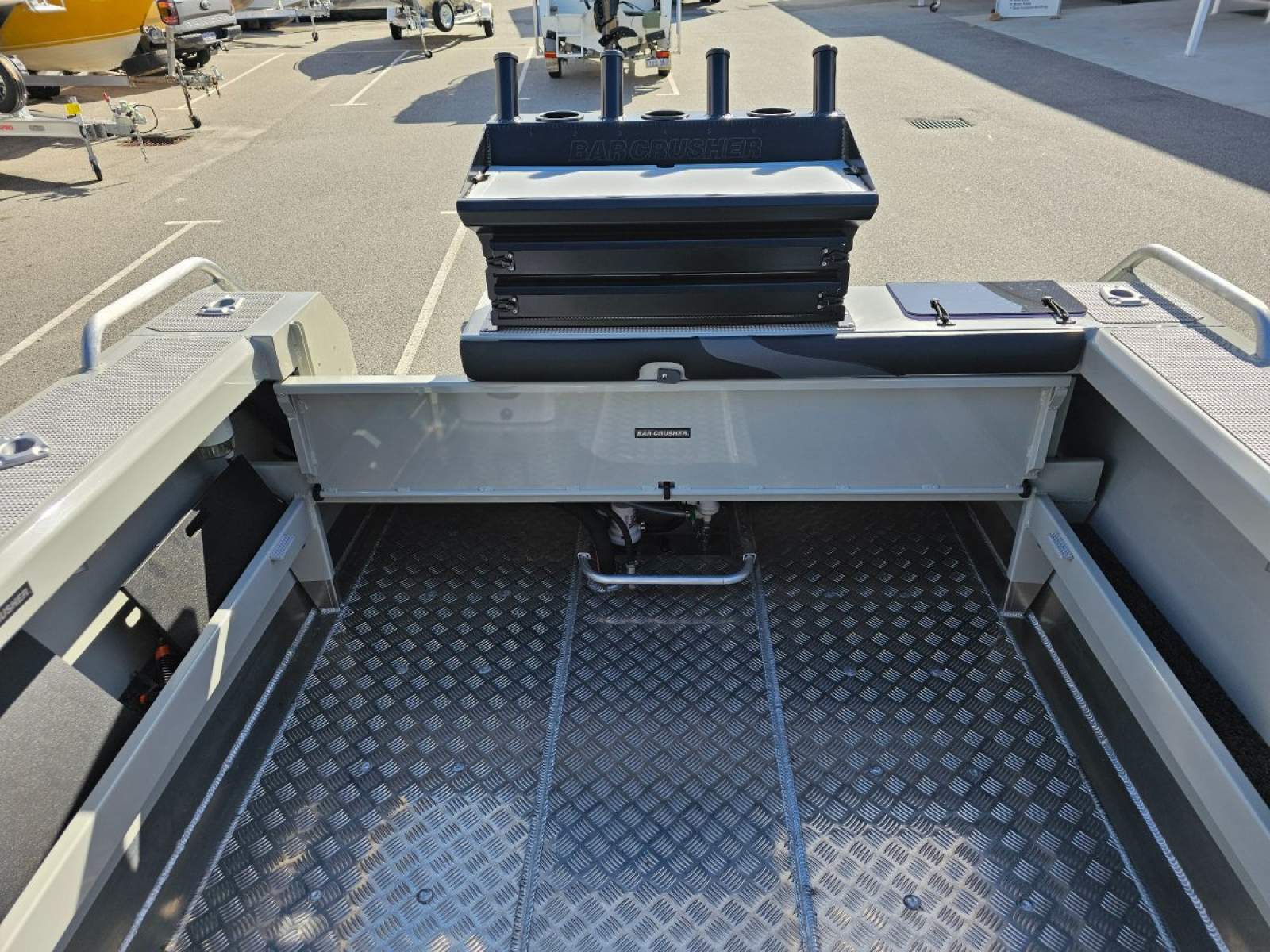 2025 Bar Crusher 670ht | Boat Research | Boats Online