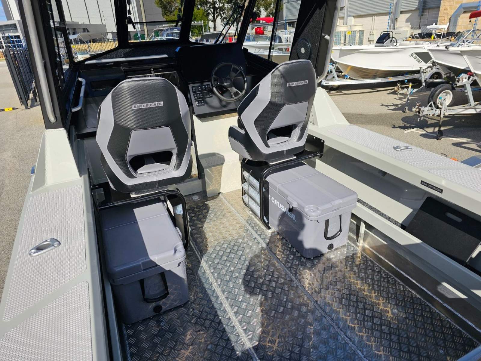 2025 Bar Crusher 670ht | Boat Research | Boats Online