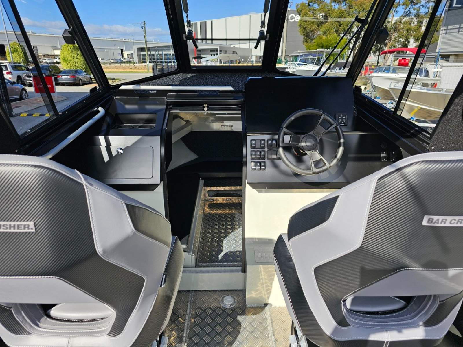 2025 Bar Crusher 670ht | Boat Research | Boats Online