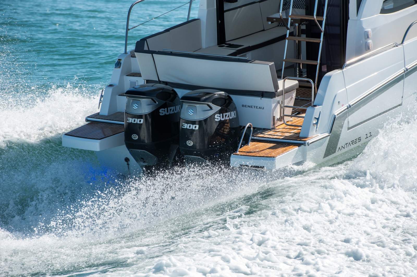 2025 Beneteau Antares 11 Flybridge | Boat Research | Boats Online