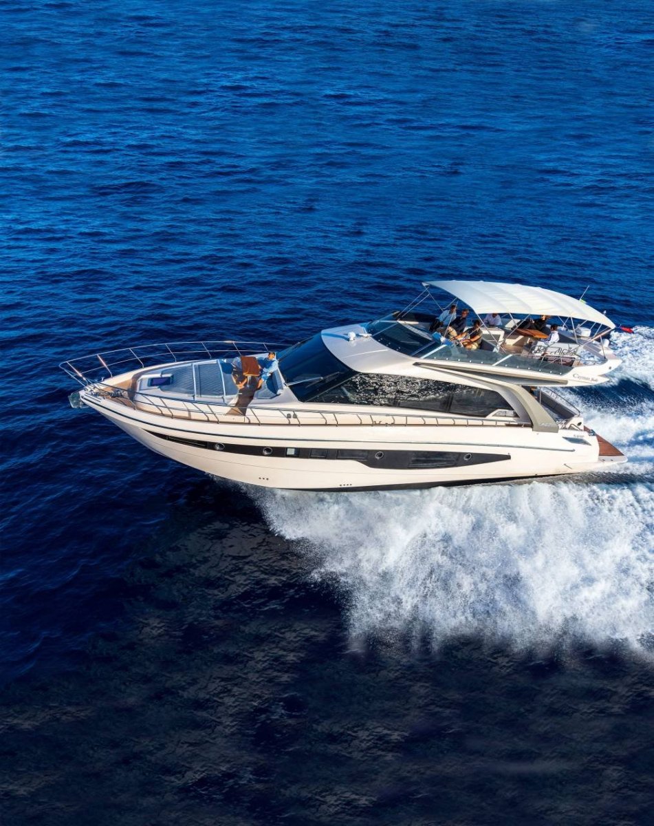 2025 Cayman F580 | Boat Research | Yachthub